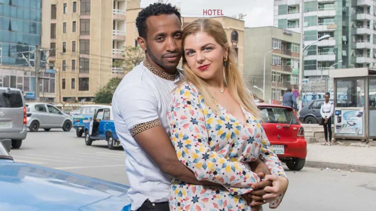 Biniyam is showing off his new girlfriend after splitting from Ariela ...