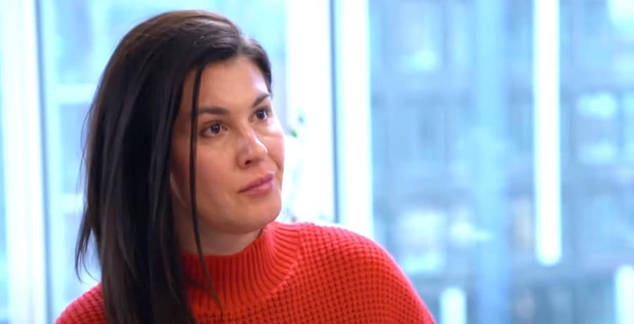 ‘MAFS’ Chloe Brown Ditches Hubby For Alone Time, Marriage Over? – Daily ...