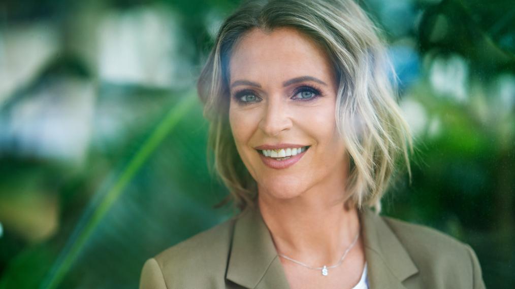 Karen Damen zwemt in het geld na K3 Originals-comeback – “Ze kan nu ...